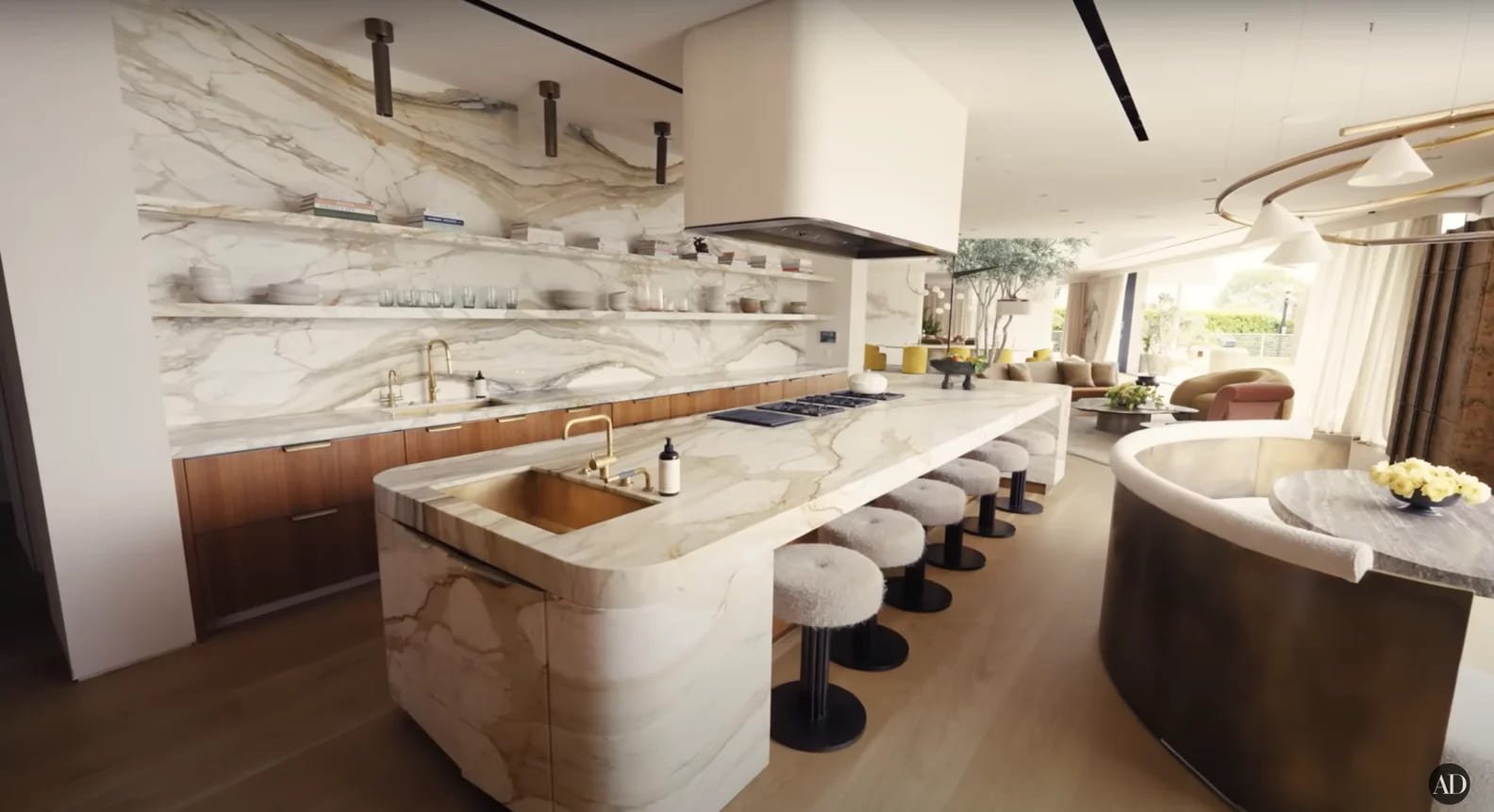 7 Of The Most Stunning Celebrity Kitchens You’ll Ever See